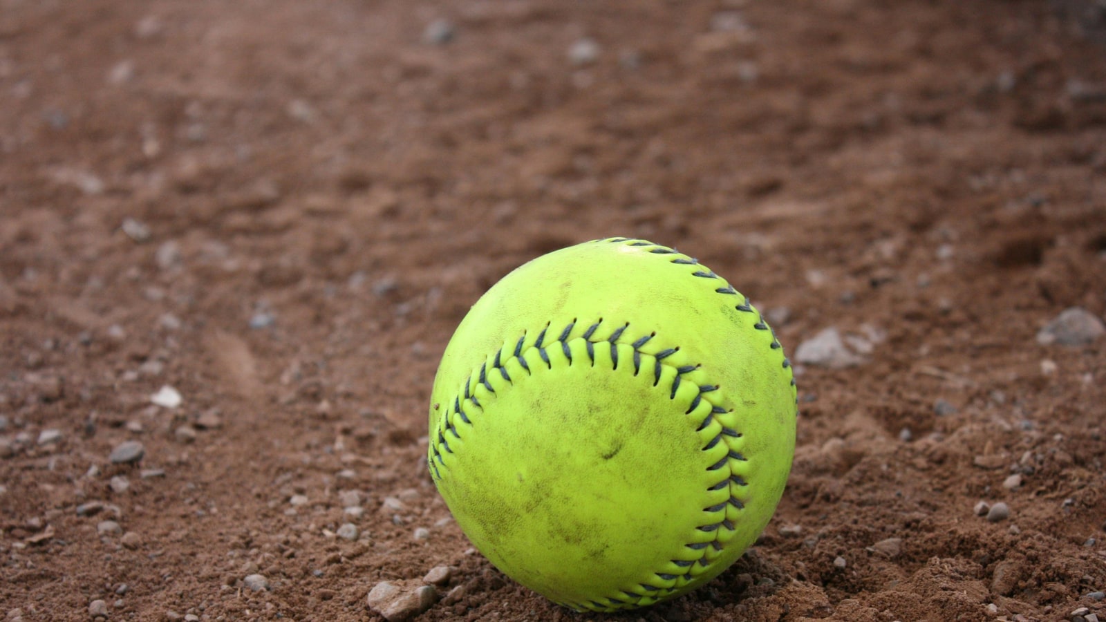 Which Sport Is Harder Softball Or Baseball Sportsmanist